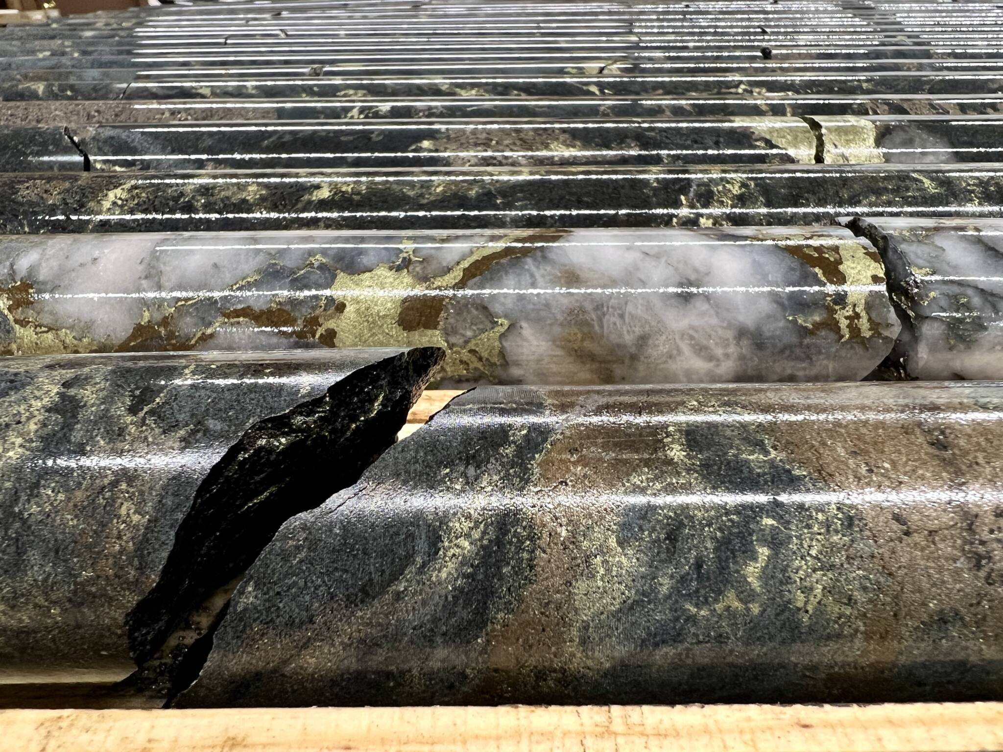 Company - Magna Mining (TSXV: NICU)