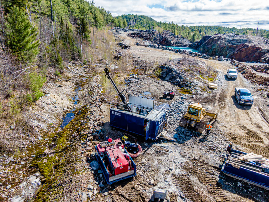 MAGNA MINING ANNOUNCES GRANT OF STOCK OPTIONS - Magna Mining (TSXV: NICU)